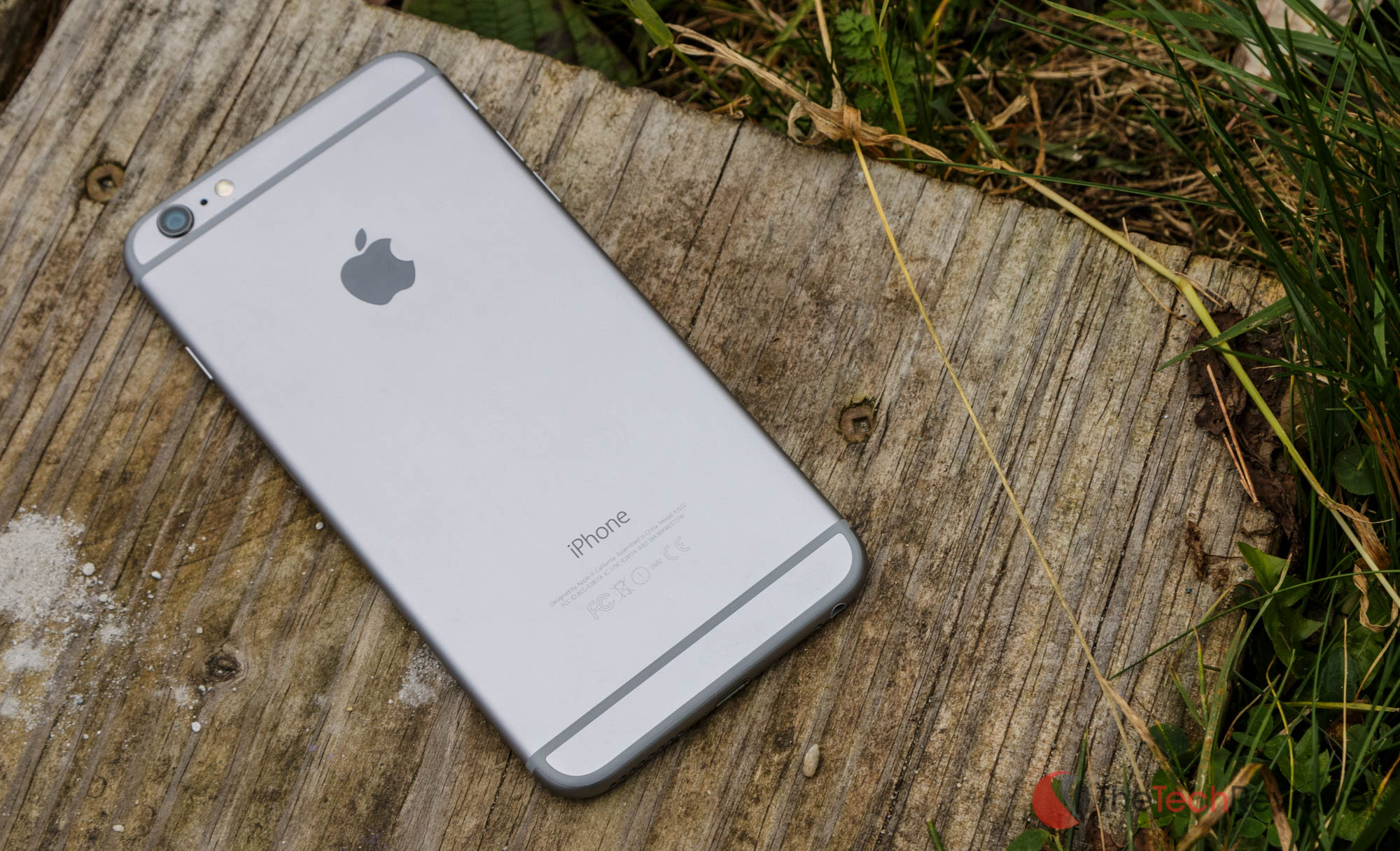 Apple iPhone 6 Plus Review - Is Bigger Really Better?